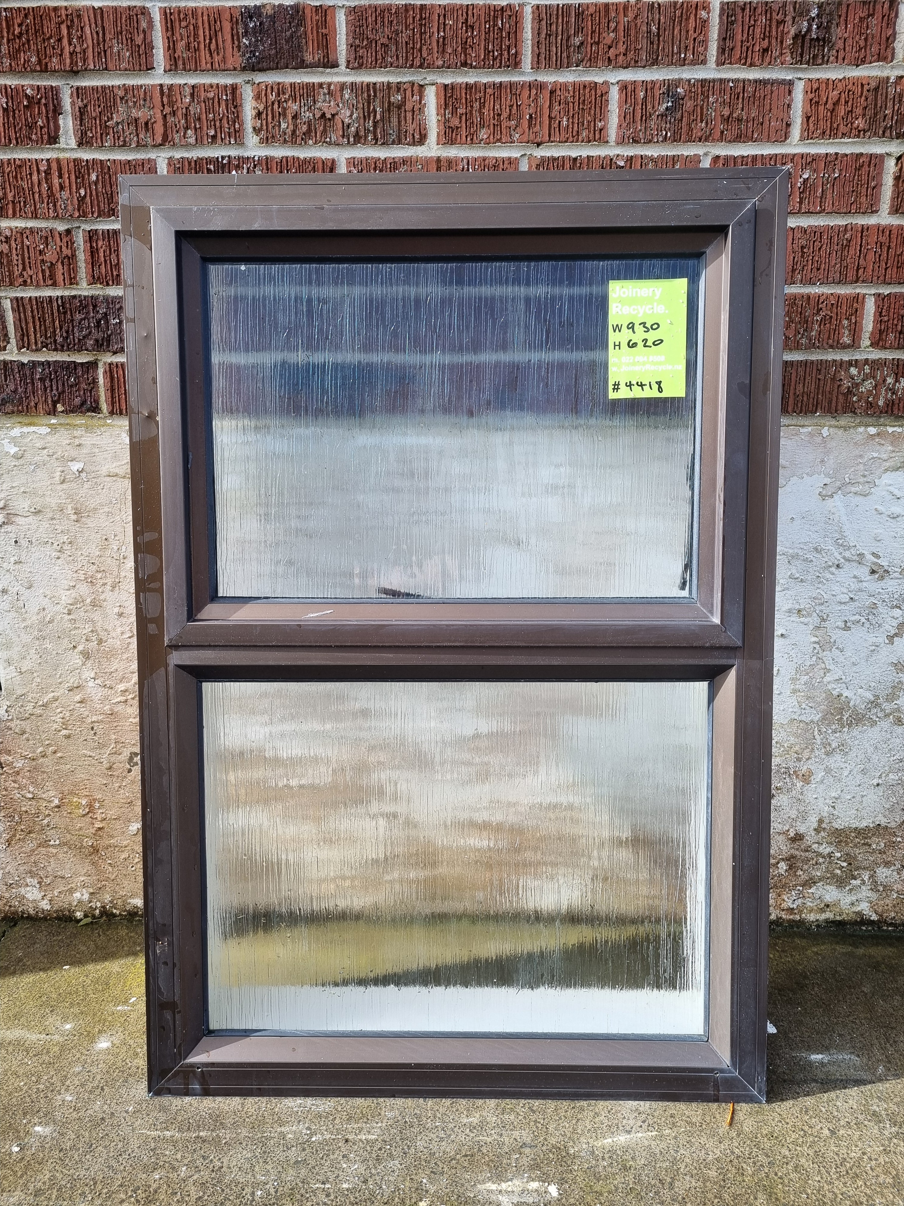 Aluminium Window Brown 620 W x 930 H [#4418 MA] – Joinery Recycle
