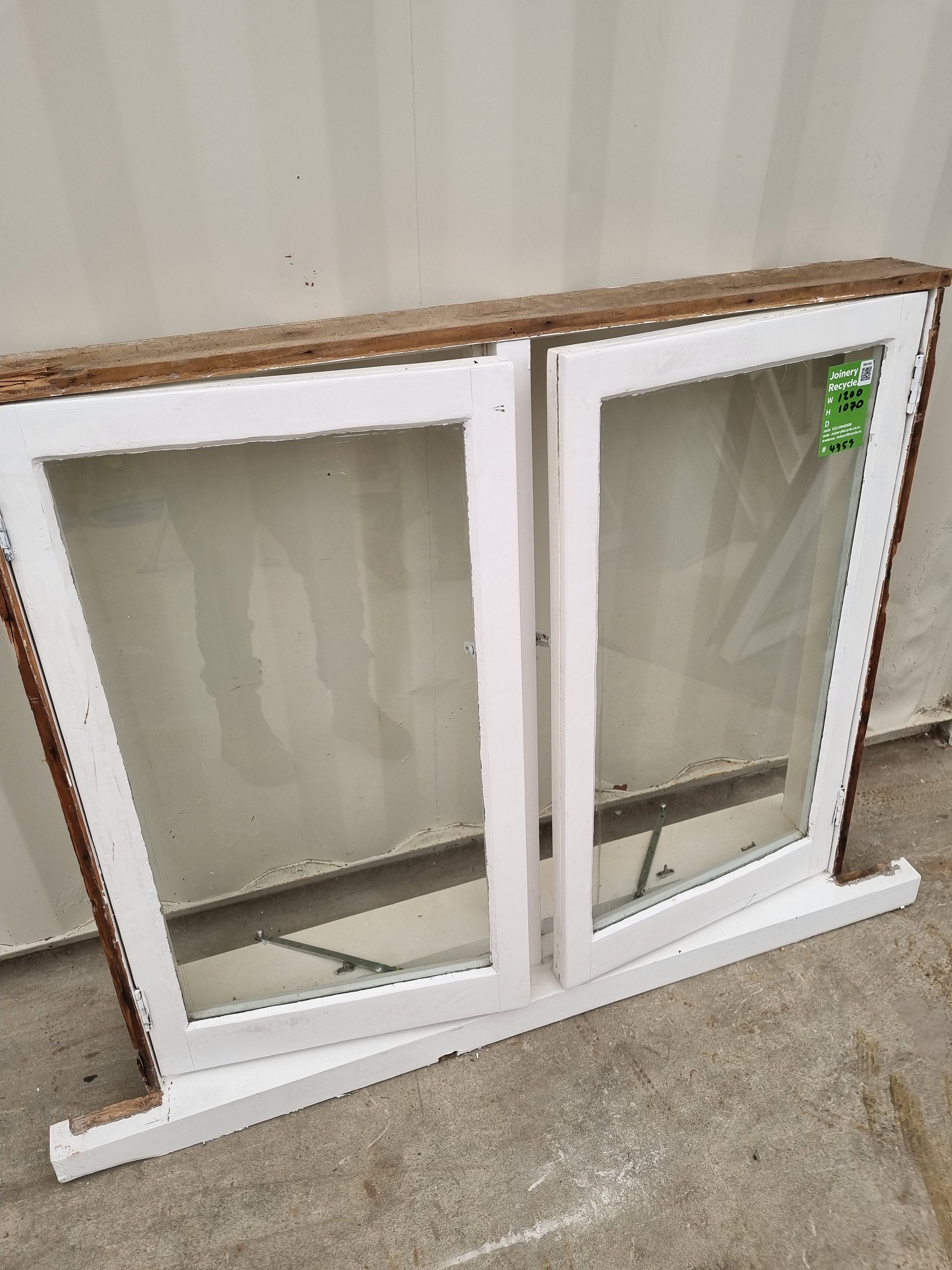 Wooden Window 1200 W x 1070 H [#4759 SF] - Joinery Recycle