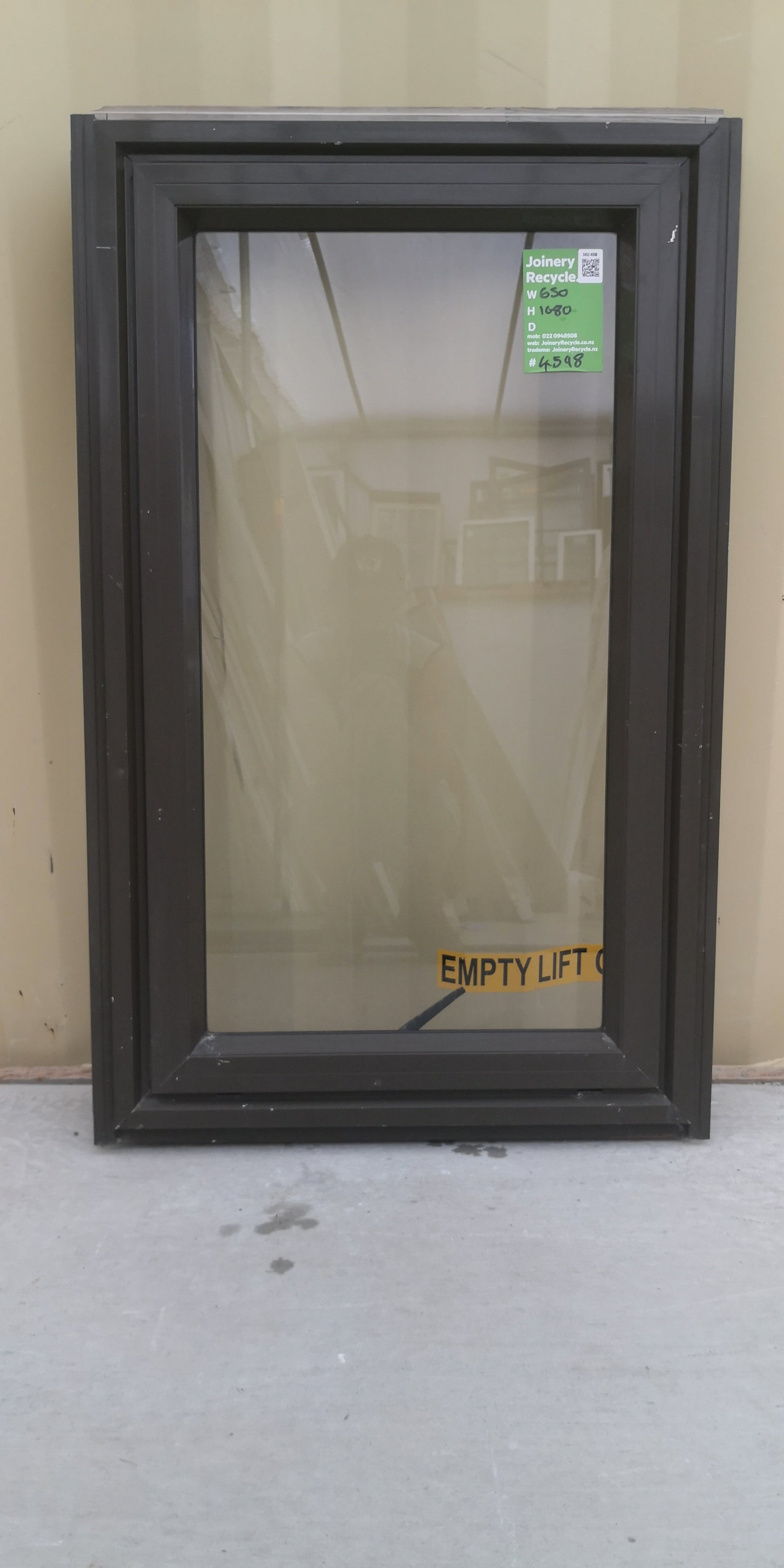 Aluminium Window Brown 650 W x 1080 H [#4598 SF] - Joinery Recycle